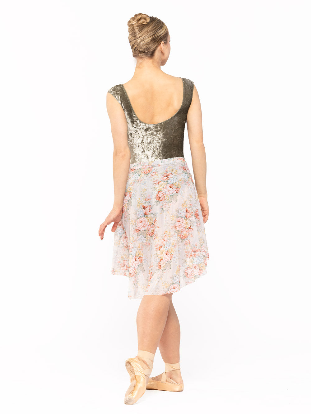 エレベ ダンスウェア ソフィア レオタード ダスティ オリーブ クラッシュ ベルベット Eleve Dancewear Sophia Leo ...